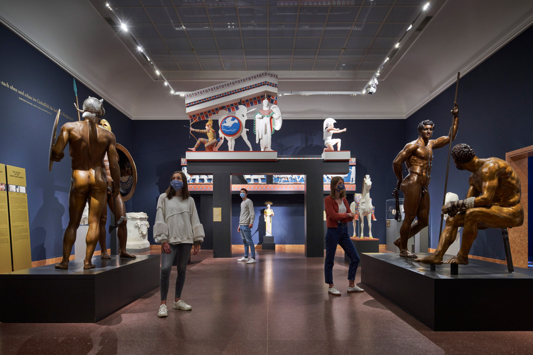 GODS IN COLOR – GOLDEN EDITION | Liebieghaus